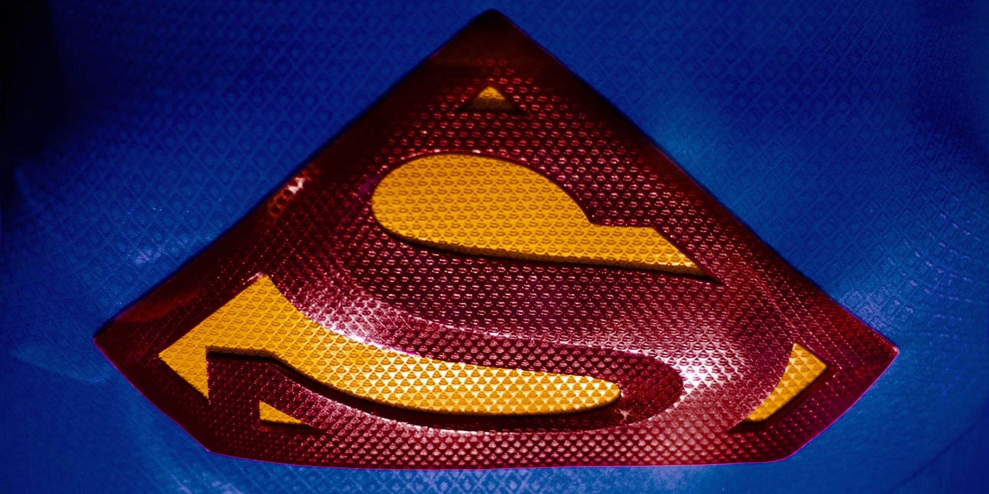 Ketahui Maksud Simbol Ikonik "S" Superman Apabila Ia Diterbalikkan ...