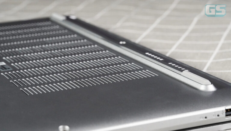 Under-Laptop-2 - gamersantai.com